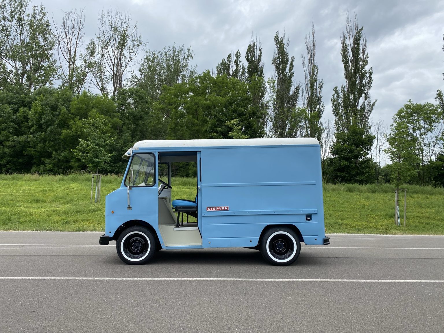 1965 Chevy P10 Stepvan – Hotrodimports
