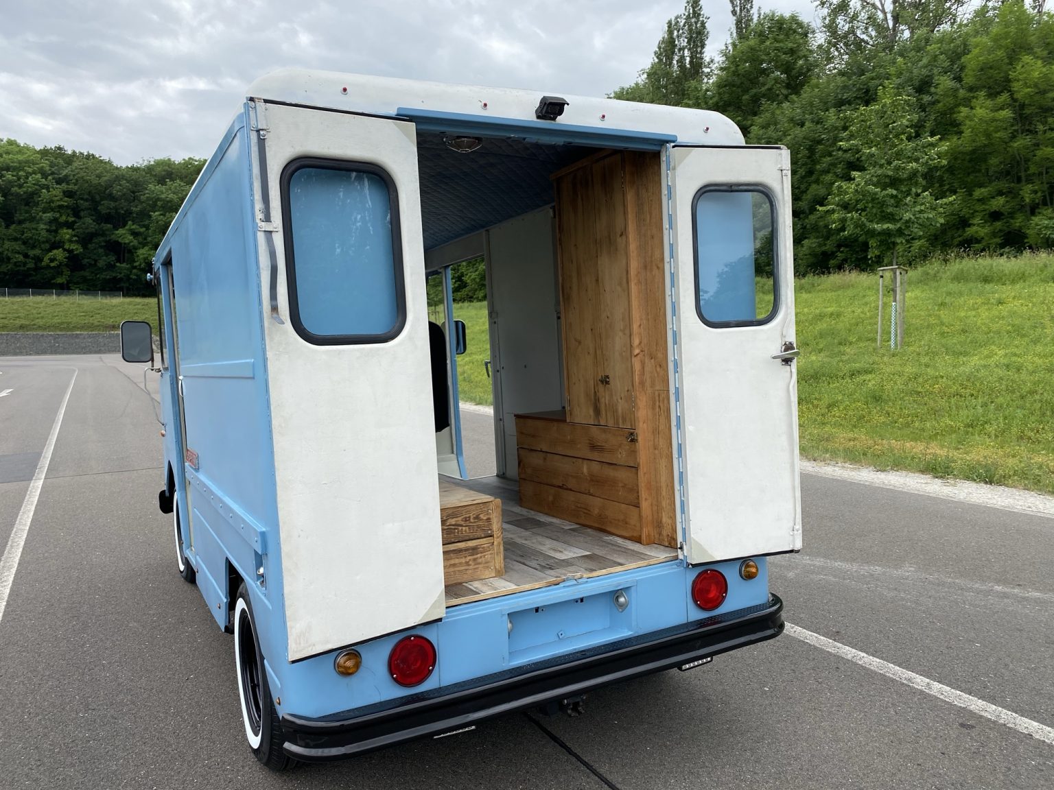 1965 Chevy P10 Stepvan – Hotrodimports