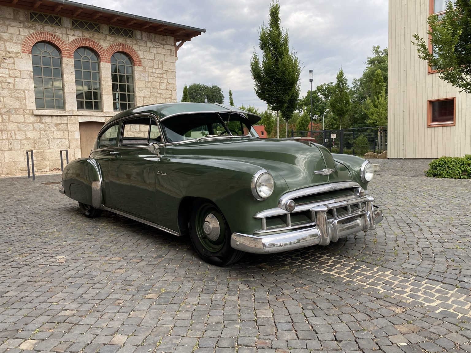 1949 Chevy Fleetline "The Bomb" Hot Rod – Hotrodimports